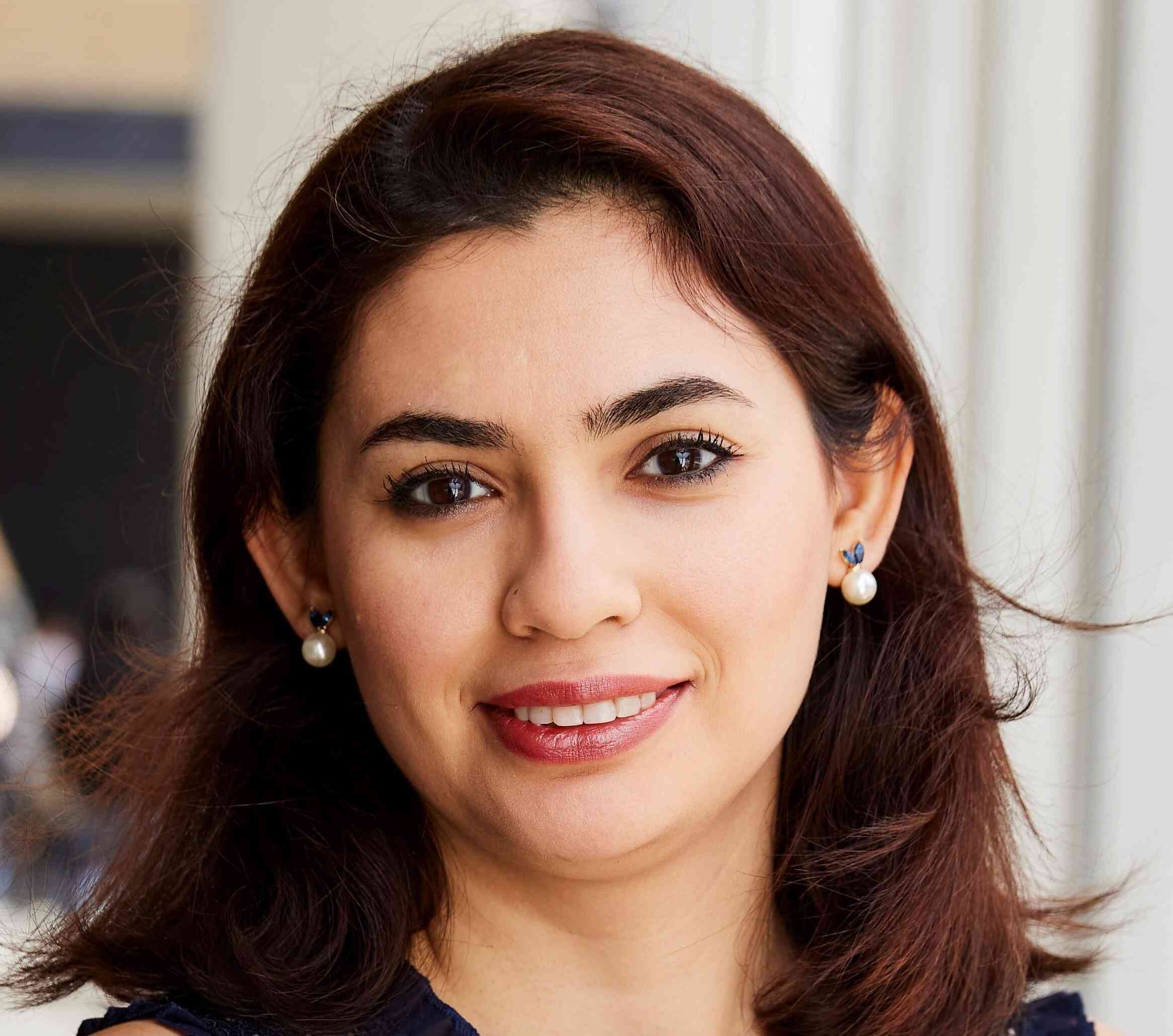 Dr Azadeh Tavakkolinasab